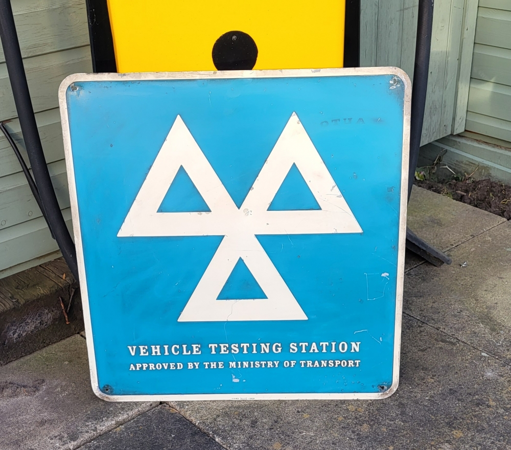 MOT station sign GENUINE raised letter 1960's alloy sign | Automobilia ...
